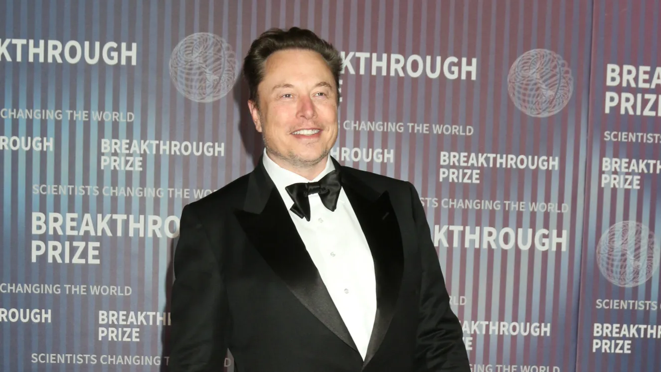 Elon Musk sparks curiosity with unusual wording in SpaceX IPO paperwork ...